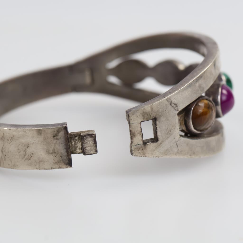 Sterling Silver Colored Stone Hinged Bangle | Property Room