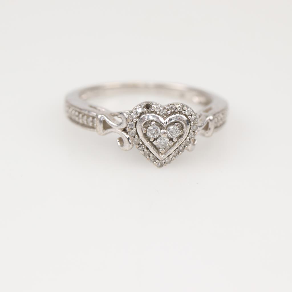 Sterling Silver Diamond Heart Ring | Property Room