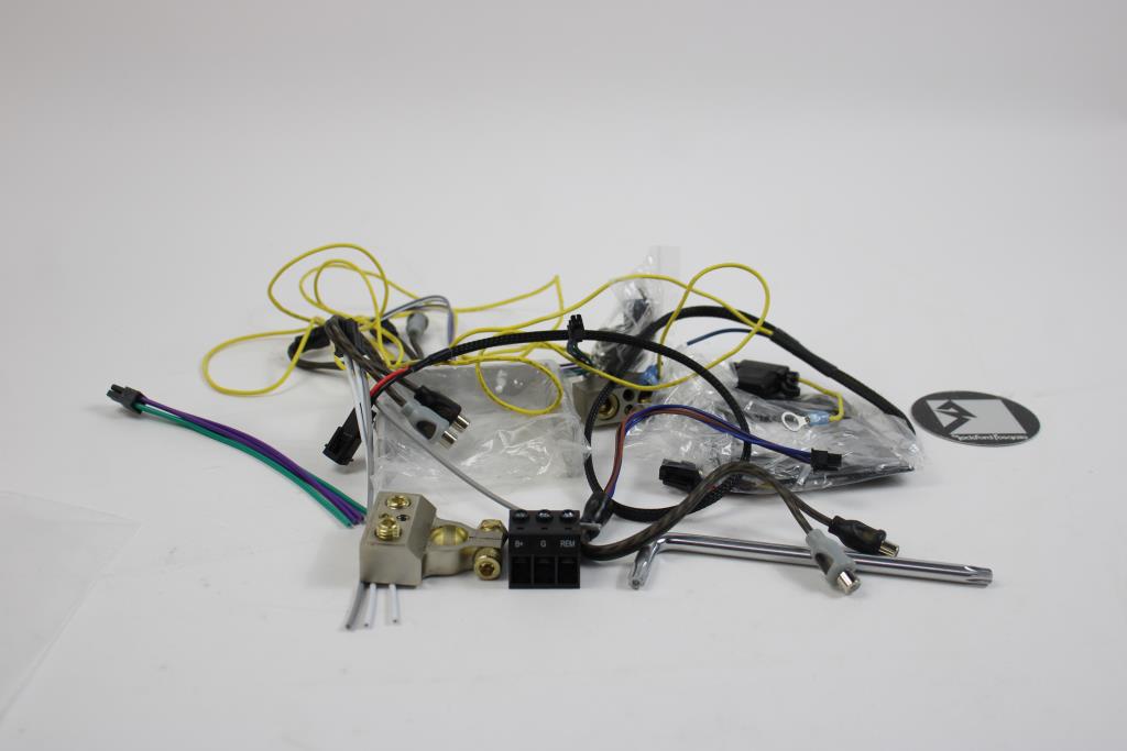 Straps,Wiring , Harness & More, 5 + Pieces | Property Room