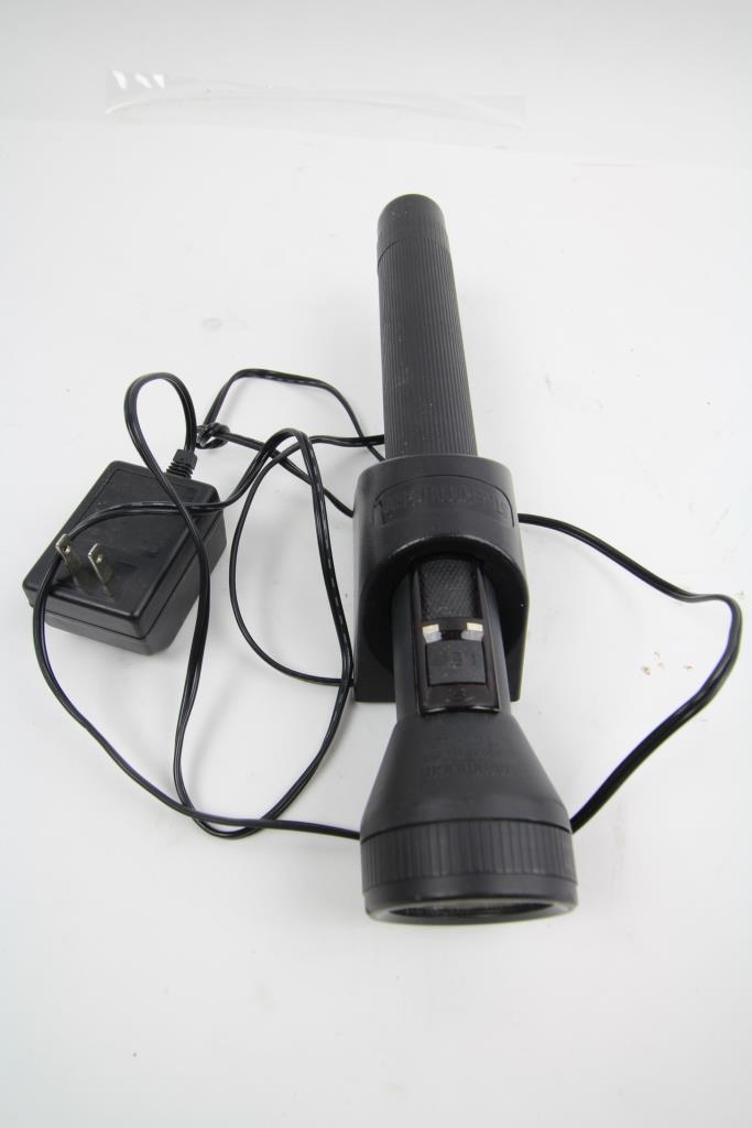 Streamlight 20XP LED Flashlight | Property Room