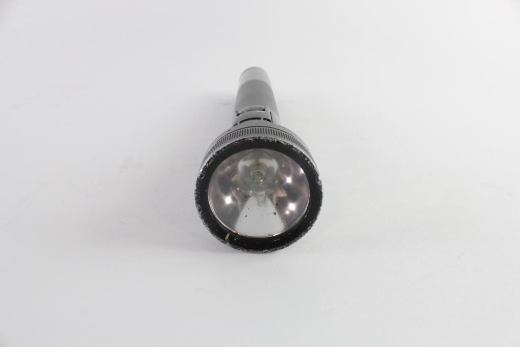 Streamlight Flashlight | Property Room