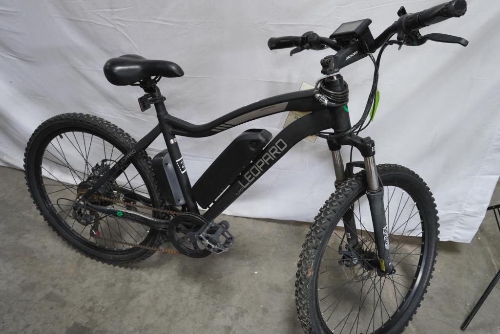 Super Leopard E-Bike | Property Room