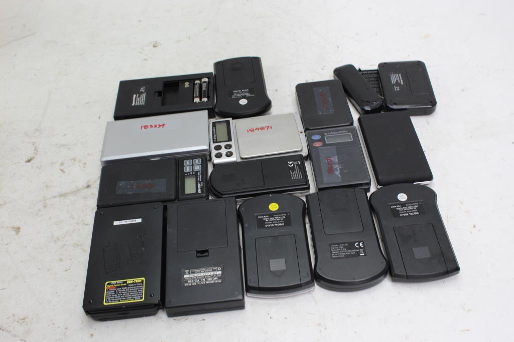Supreme Weigh, Weigh Max+ More Assorted Scales 15 Peices | Property Room
