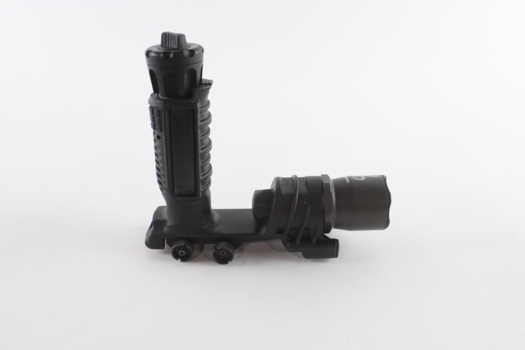 SureFire Vertical Foregrip LED WeaponLight | Property Room