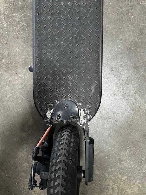 Swagger 5 Electric Push Scooter - SOLD FOR PARTS | Property Room