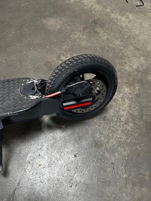 Swagger 5 Electric Push Scooter - SOLD FOR PARTS | Property Room