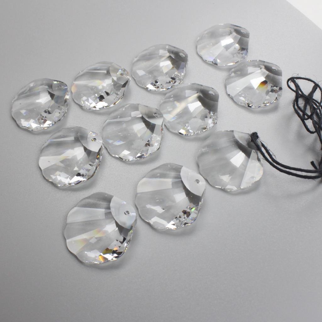 Swarovski Crystal Sea Shell Pendant, 11 Pieces | Property Room
