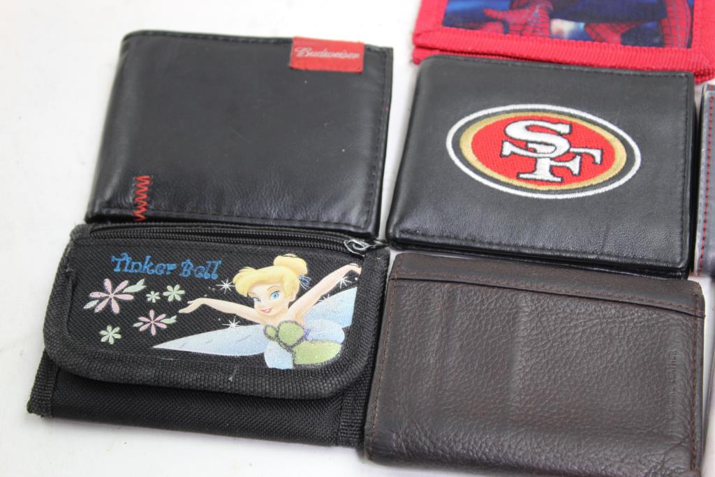 Swiss Gear, Flud, Budweiser+ More Wallets 7 Pieces | Property Room