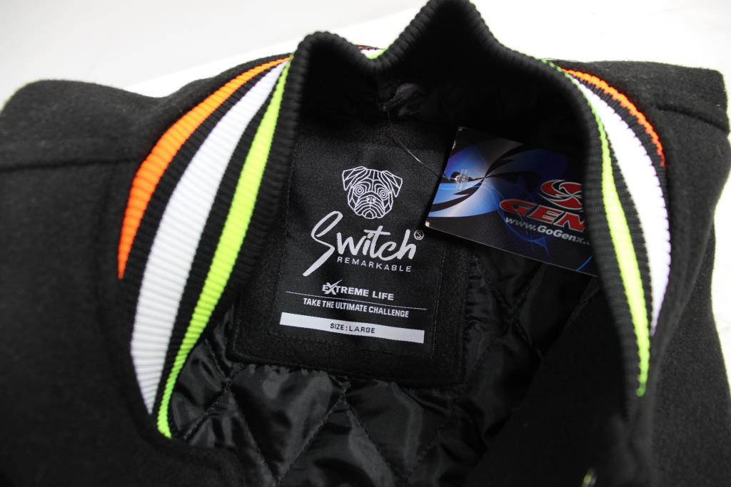 Switch Remarkable Button Up Jacket, Size Large | Property Room