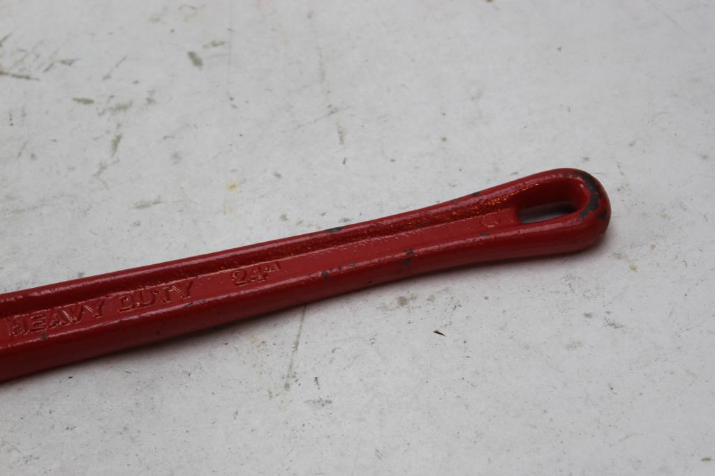 Task Force Heavy Duty 24 Inch Pipe Wrench | Property Room