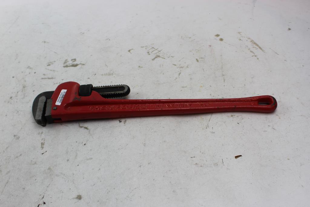 Task Force Heavy Duty 24 Inch Pipe Wrench | Property Room