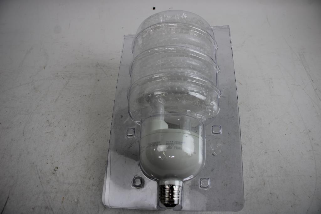 TCP Full Springlamp 6500K 120V, 6 Pieces | Property Room