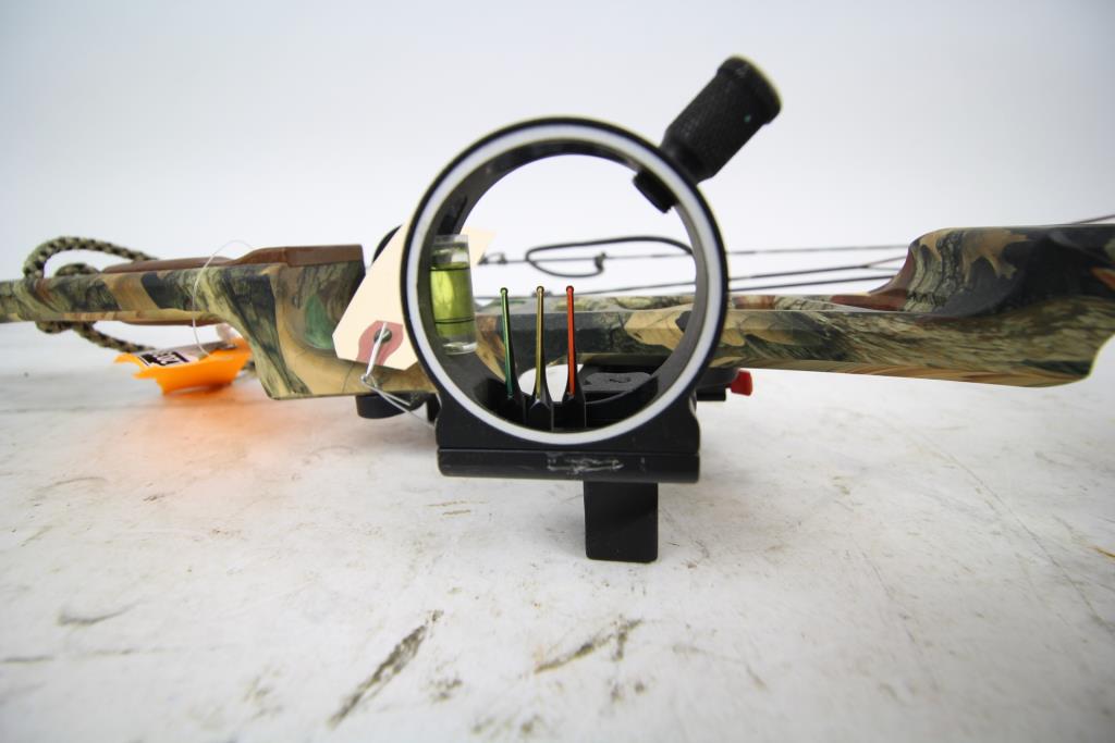 TechHunter Extreme II Compund Bow | Property Room