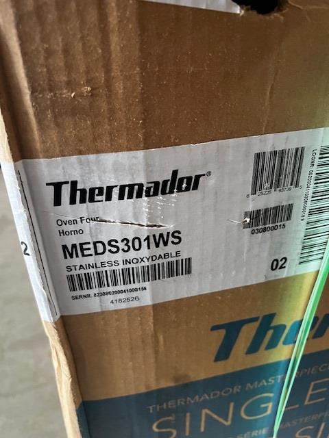Thermador Oven MEDS301WS | Property Room