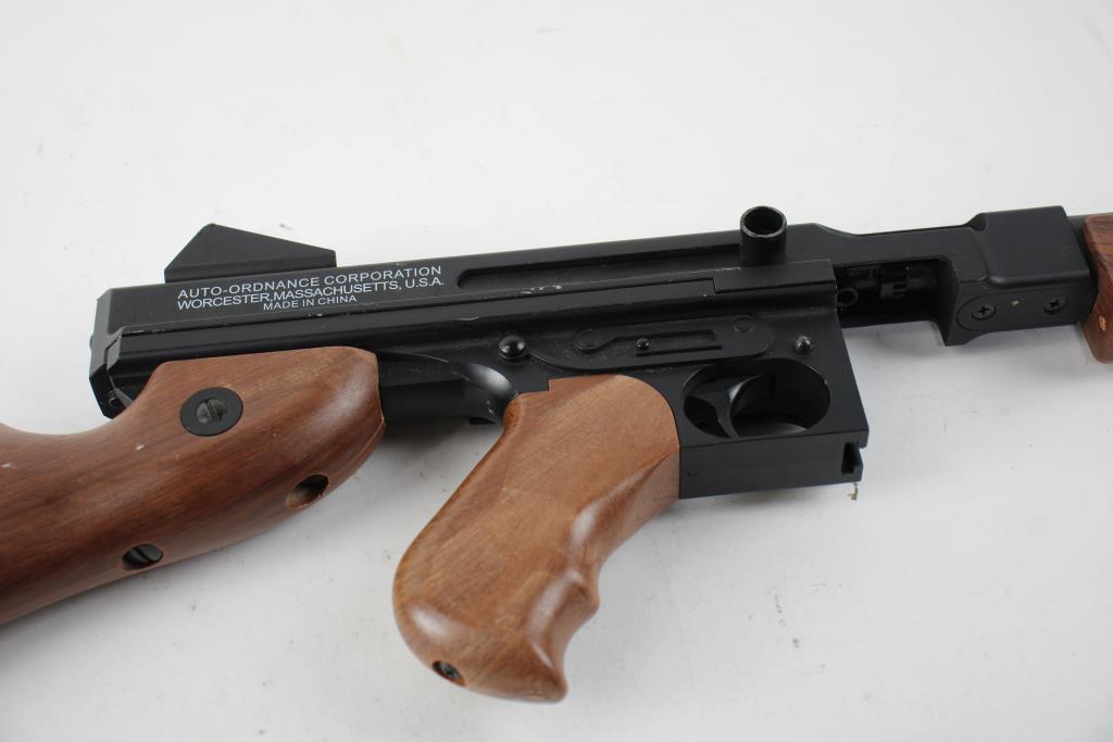 Thompson Submachine Pellet Gun | Property Room