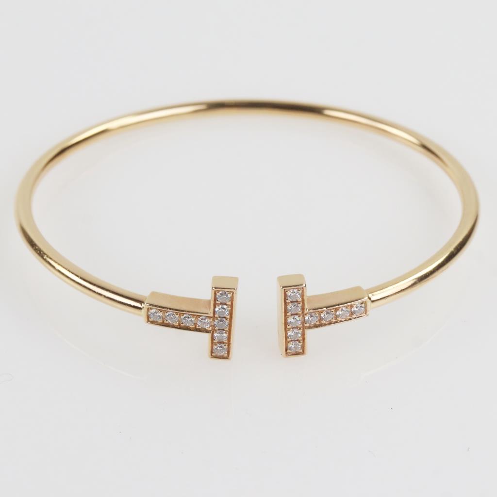 Tiffany & Co 0.24ct TW Diamond 18kt Gold Wire Bracelet-Evaluated By Our ...