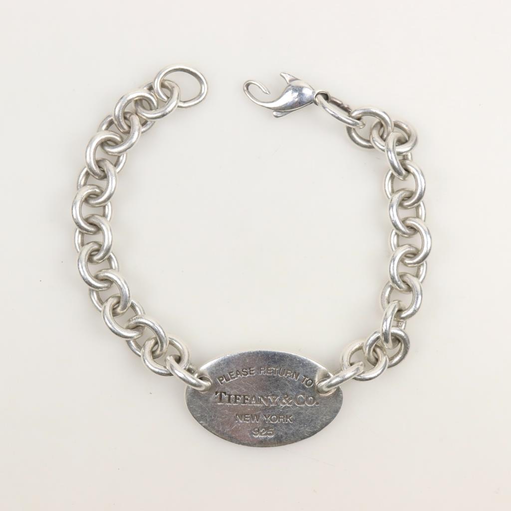 Tiffany & Co. Sterling Silver Return To Tiffany Oval Tag Bracelet | Property Room