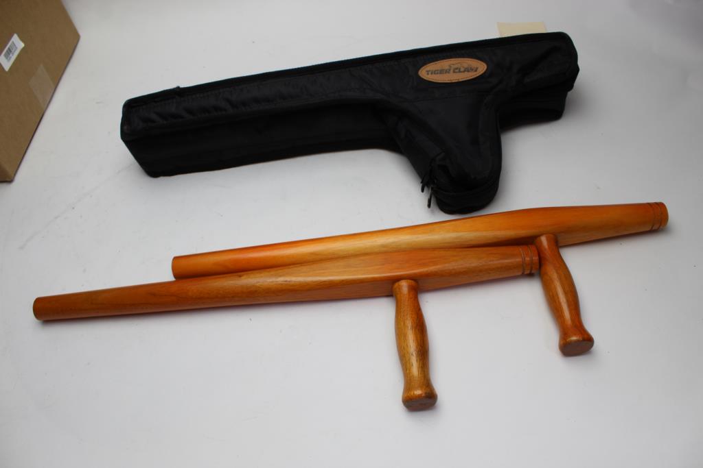 Tiger Claw Lightweight Tonfa With Case | Property Room