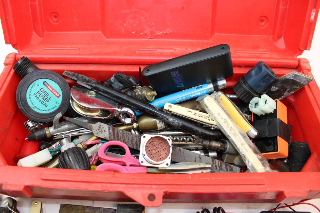 ToolMaster Tool Box W/assorted Tools & More; 5+ Pieces | Property Room