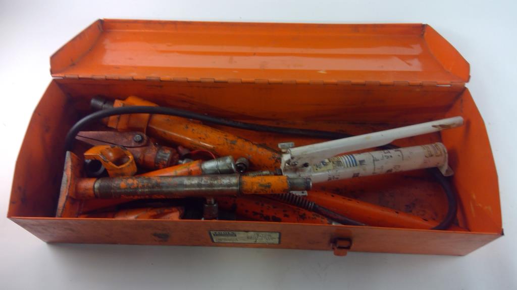 Tools Exchange 10 Ton Hydraulic Body-Frame Repair Kit | Property Room