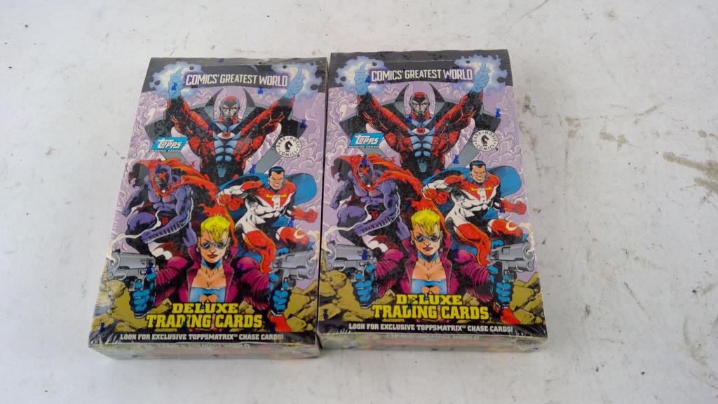 Topps Comics Greatest World Deluxe Trading Cards | Property Room
