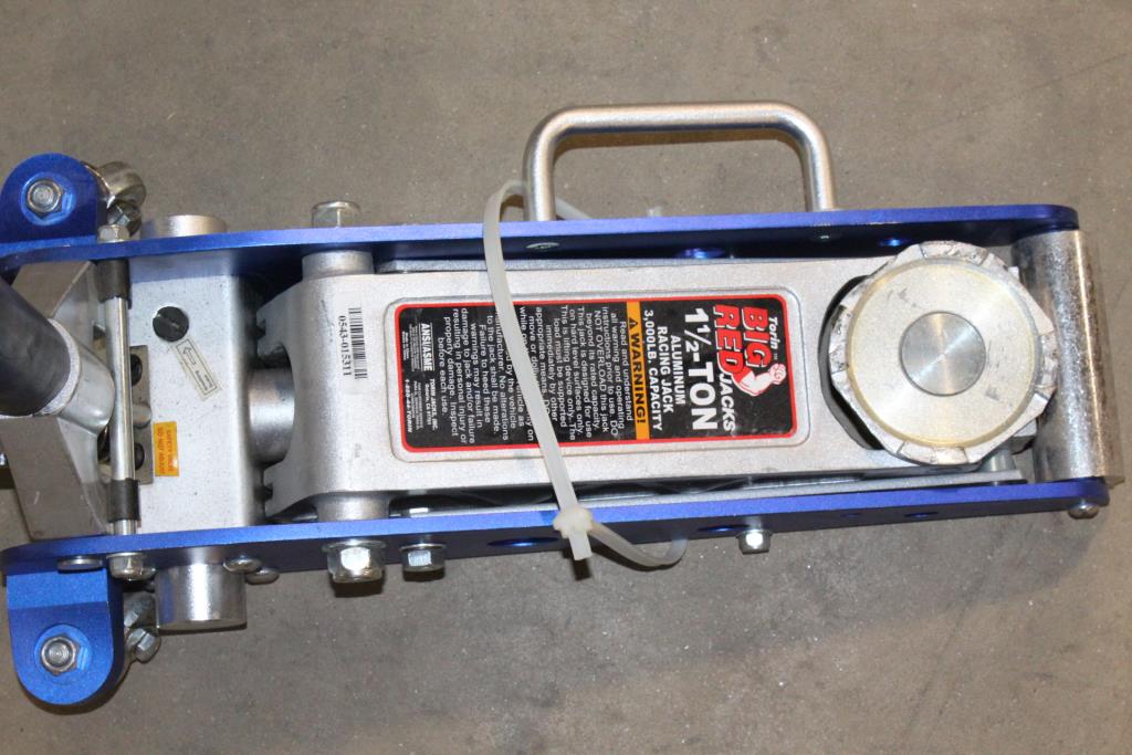 Torin Big Red Racing Jack | Property Room
