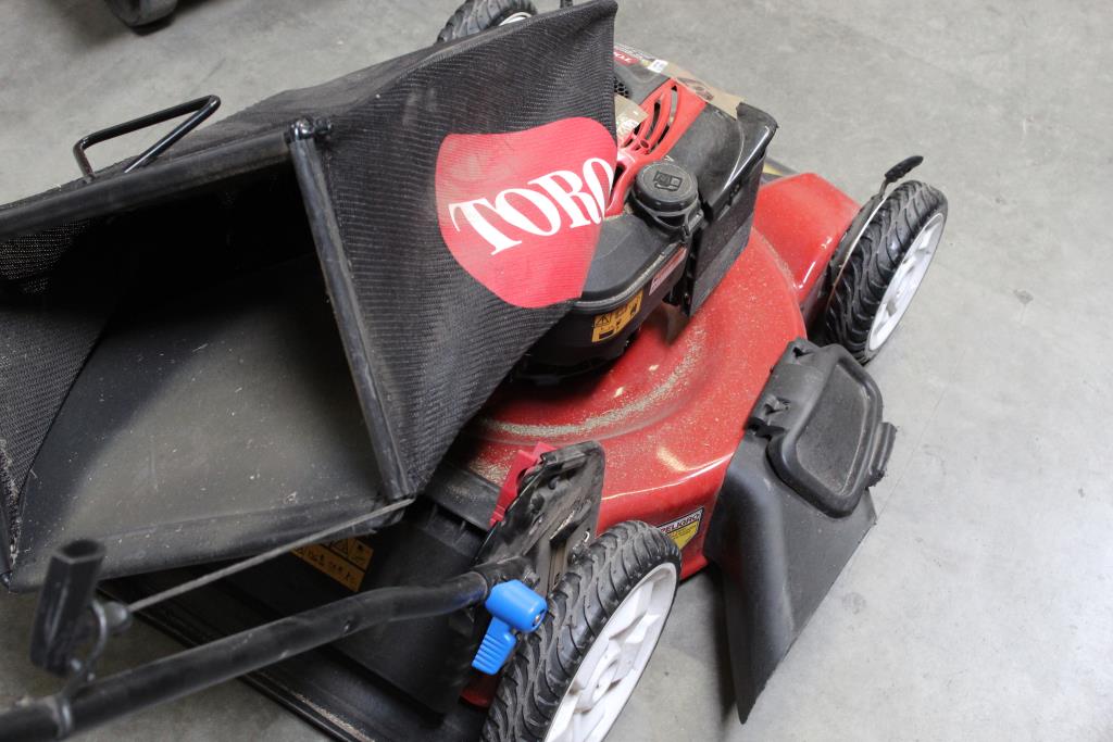 Toro 22'' 190cc Gas Lawn Mower | Property Room