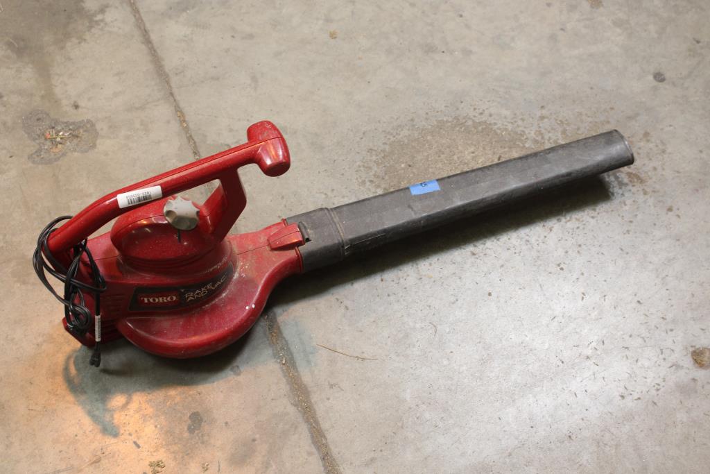 Toro Rake & Vac 10 Amp Electric Blower/Vacuum | Property Room