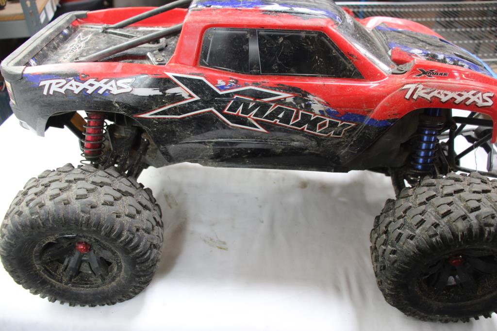 Traxxas Xmaxx RC | Property Room