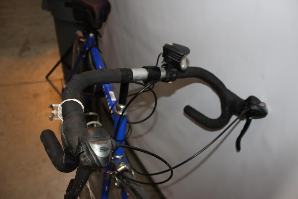 Trek 1400 Road Bike | Property Room