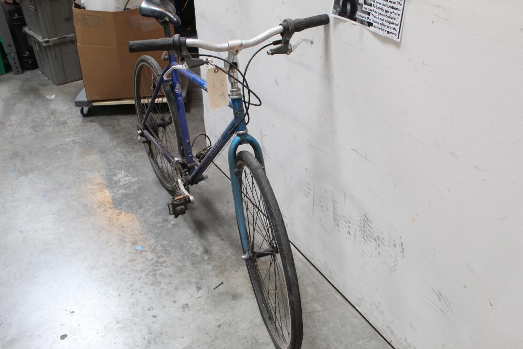 Trek 730 Multitrack Road Bike | Property Room