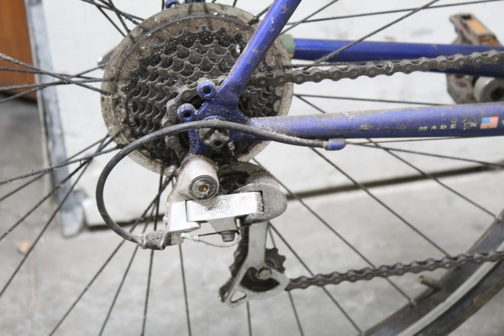 Trek 730 Multitrack Road Bike | Property Room