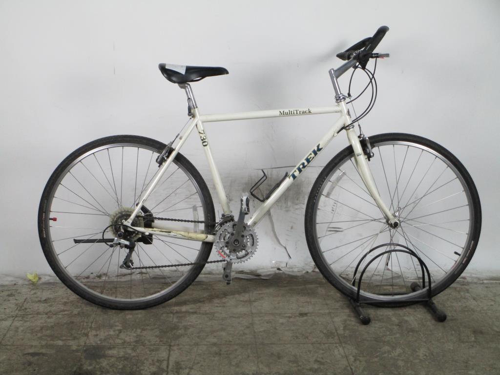 Trek Multi Track 730 Hybrid Bike | Property Room