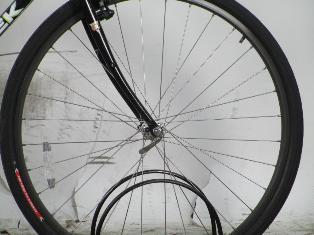 Trek Multi Trek 750 Hybrid Bike | Property Room