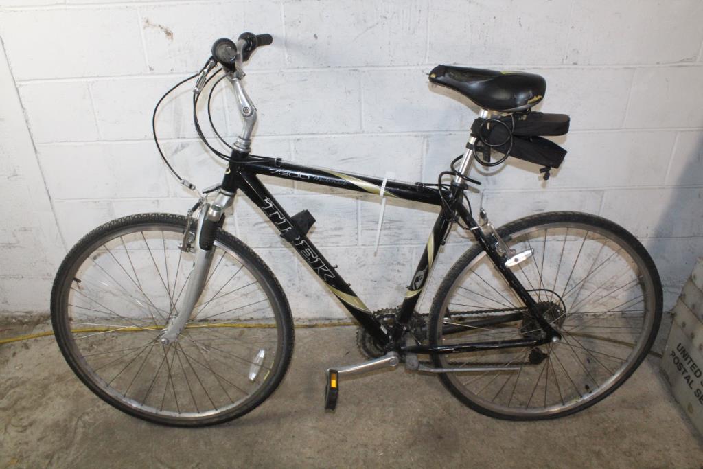 Trek Multitrack 7300 Hybrid Bike | Property Room