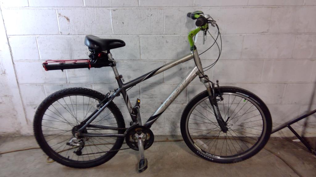Trek Navigator 300 Mountain Bike | Property Room