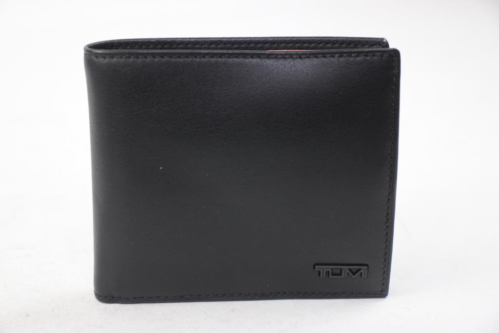 Tumi Wallet | Property Room