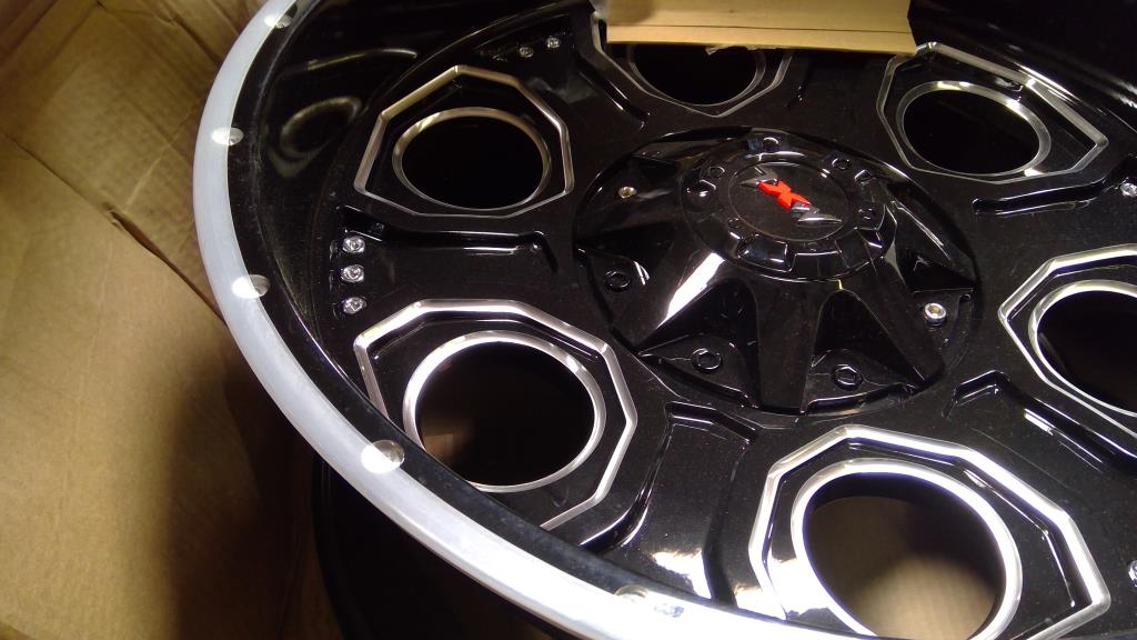 TXW Wheels 20 Inch Wheels - 4 Piece Set | Property Room