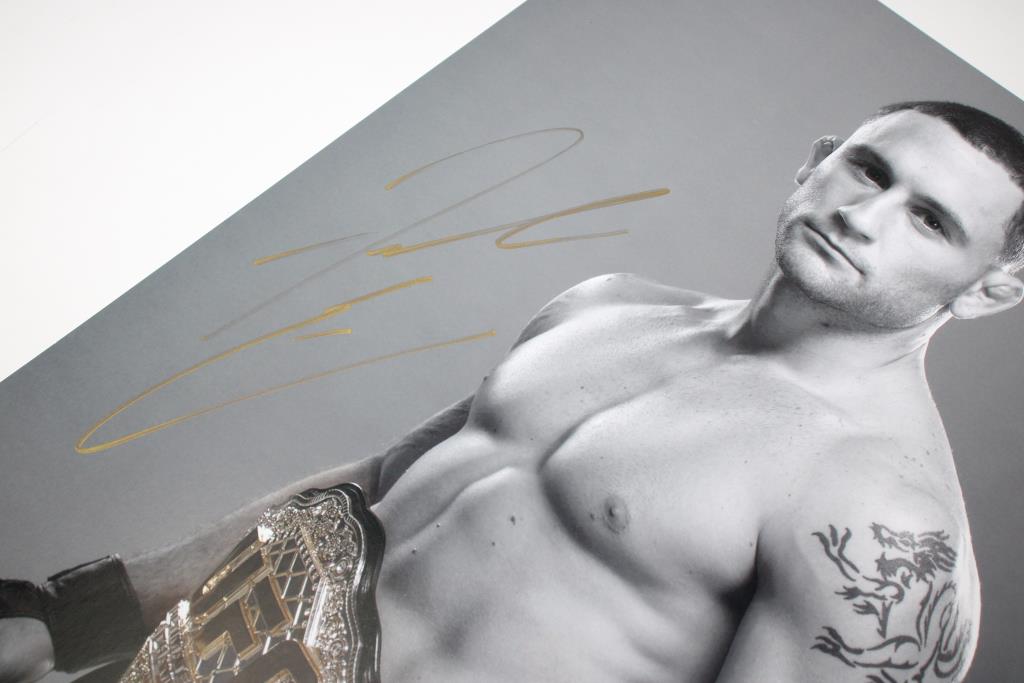 Ufc Fighter Photograph With Signature | Property Room