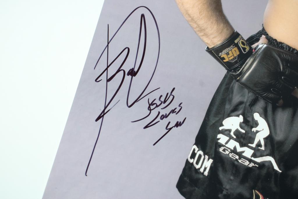 Ufc Fighter Photograph With Signature | Property Room