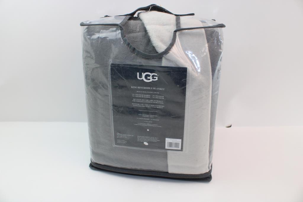 UGG Torrey King Reversible Blanket | Property Room