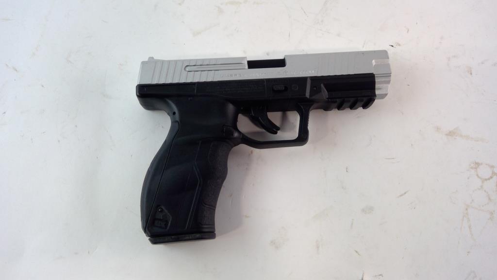 Umarex 40 XP Airsoft Pistol | Property Room