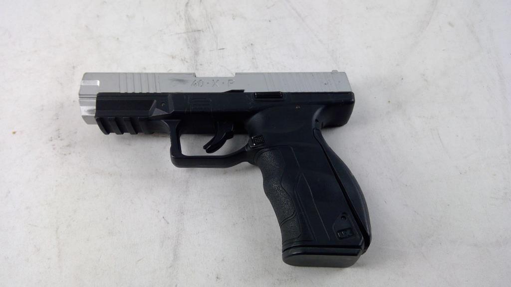 Umarex 40XP Airsoft Pistol, Silver/Black | Property Room