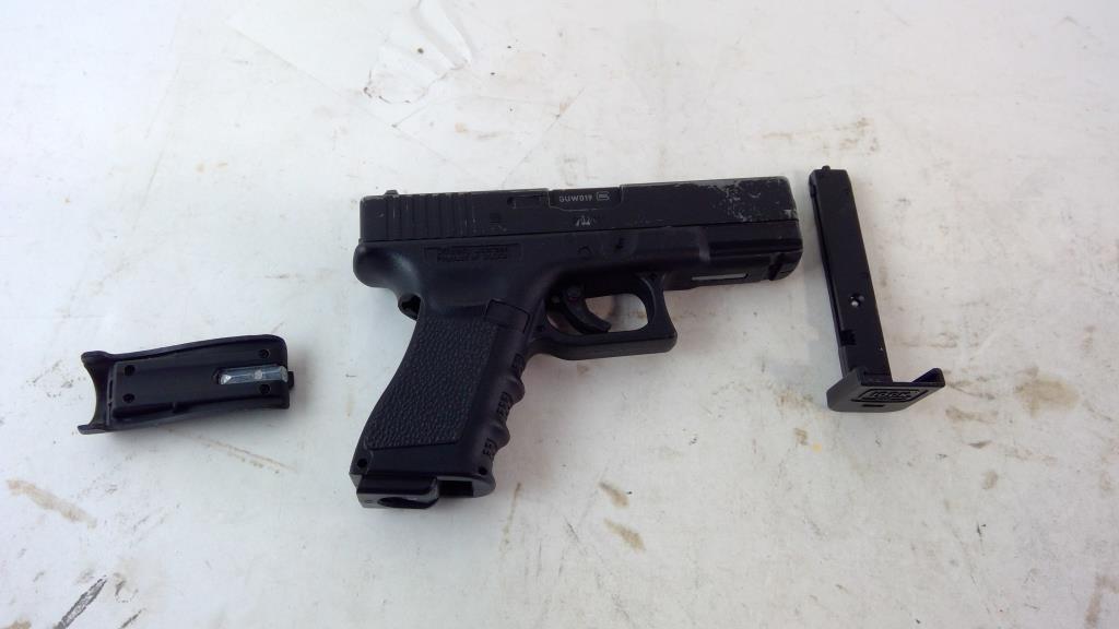 Umarex Glock 19 Gen 3 Airsoft Pistol | Property Room