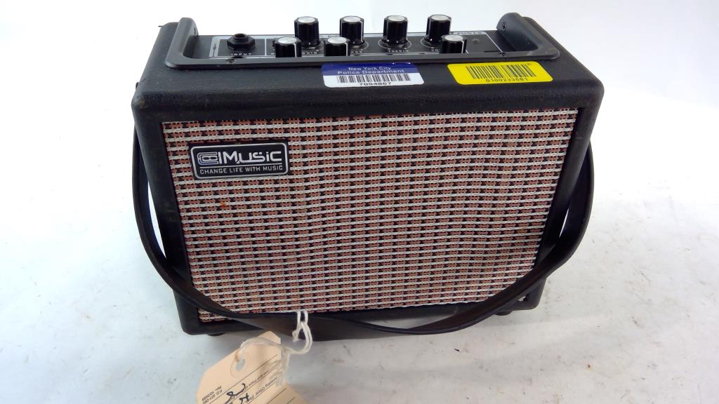 Unique Multi-Function Guitar Amplifier | Property Room