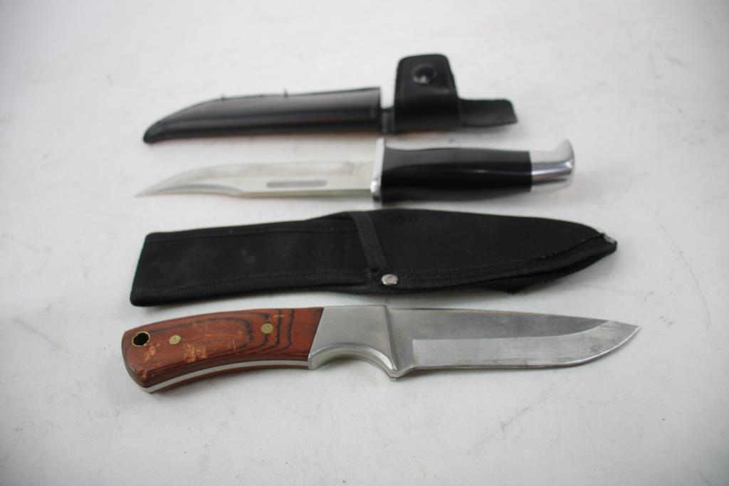Unknown Brand Knives, 2 Pieces | Property Room