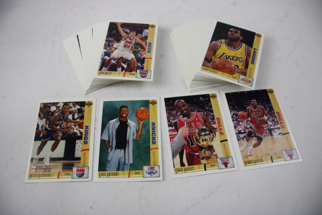 Upper Deck, Panini, And More Trading Card Bulk Lot, 100+ Pieces ...