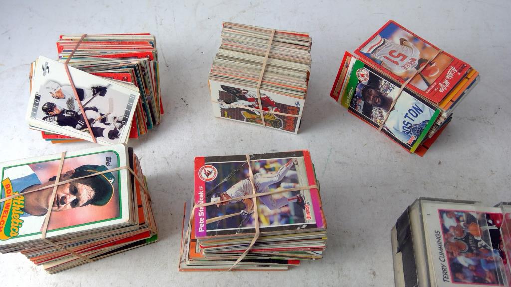 Upper Deck, Pinnacle, And More Trading Card Lot, 100+ Pieces | Property ...