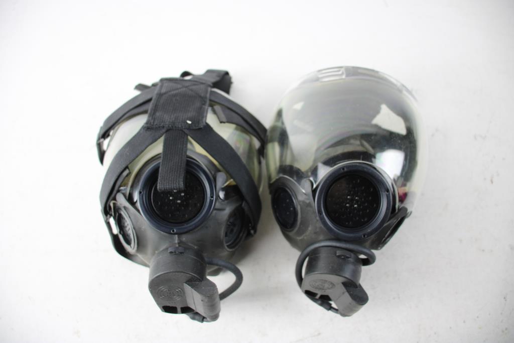 US Gas Masks, Sizes M/L | Property Room