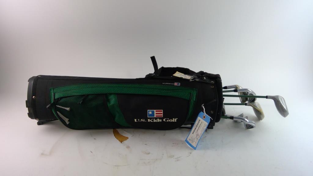 U.S. Kids Golf Bag With Clubs, 8 Pieces | Property Room